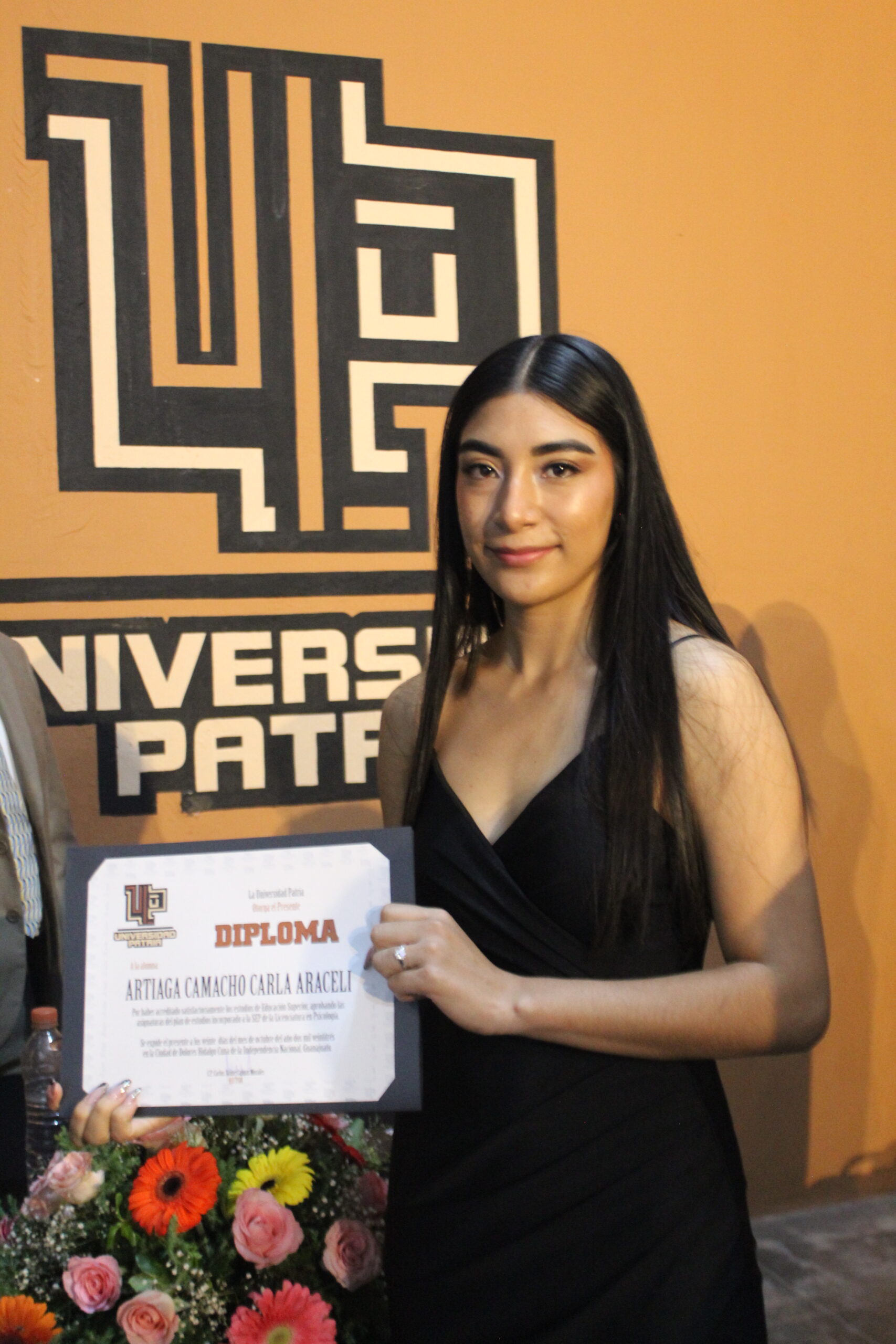 EGRESADOS 2023 – Universidad Patria